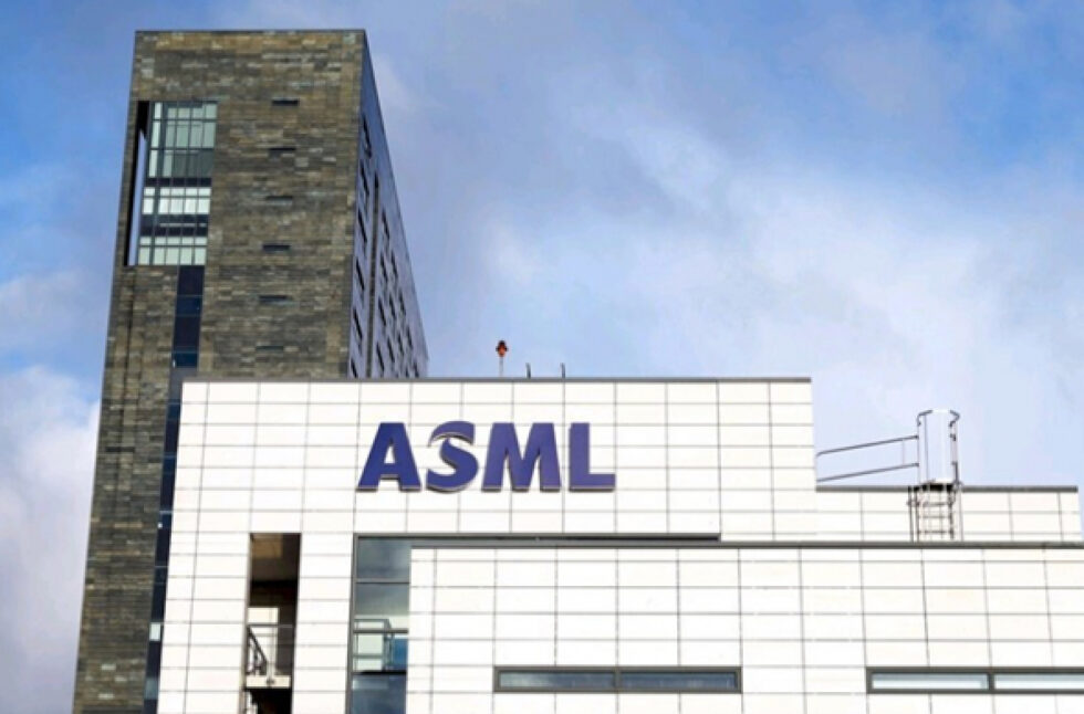 Unveiling the Titans: Meet the Powerhouses Behind ASML's Success (2 min ...